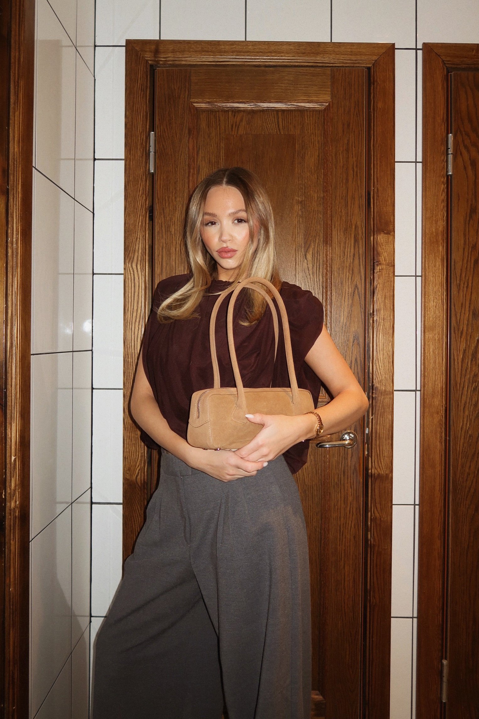 Sharp Shoulder Mesh Top Brown | NA-KD