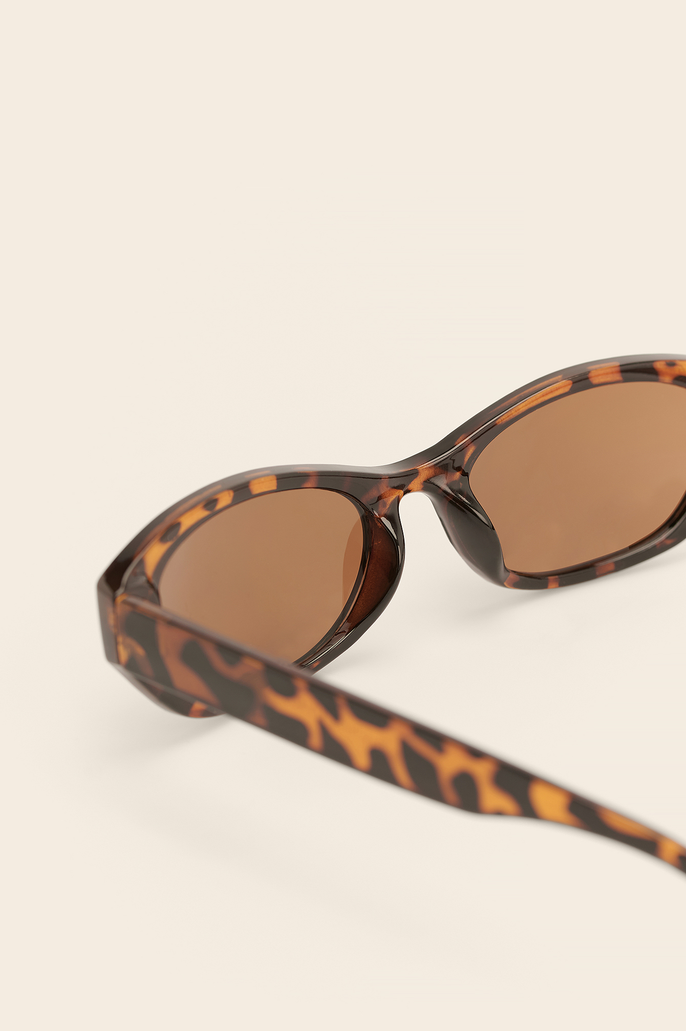 Wide Drop Shape Retro Sunglasses Brown | na-kd.com