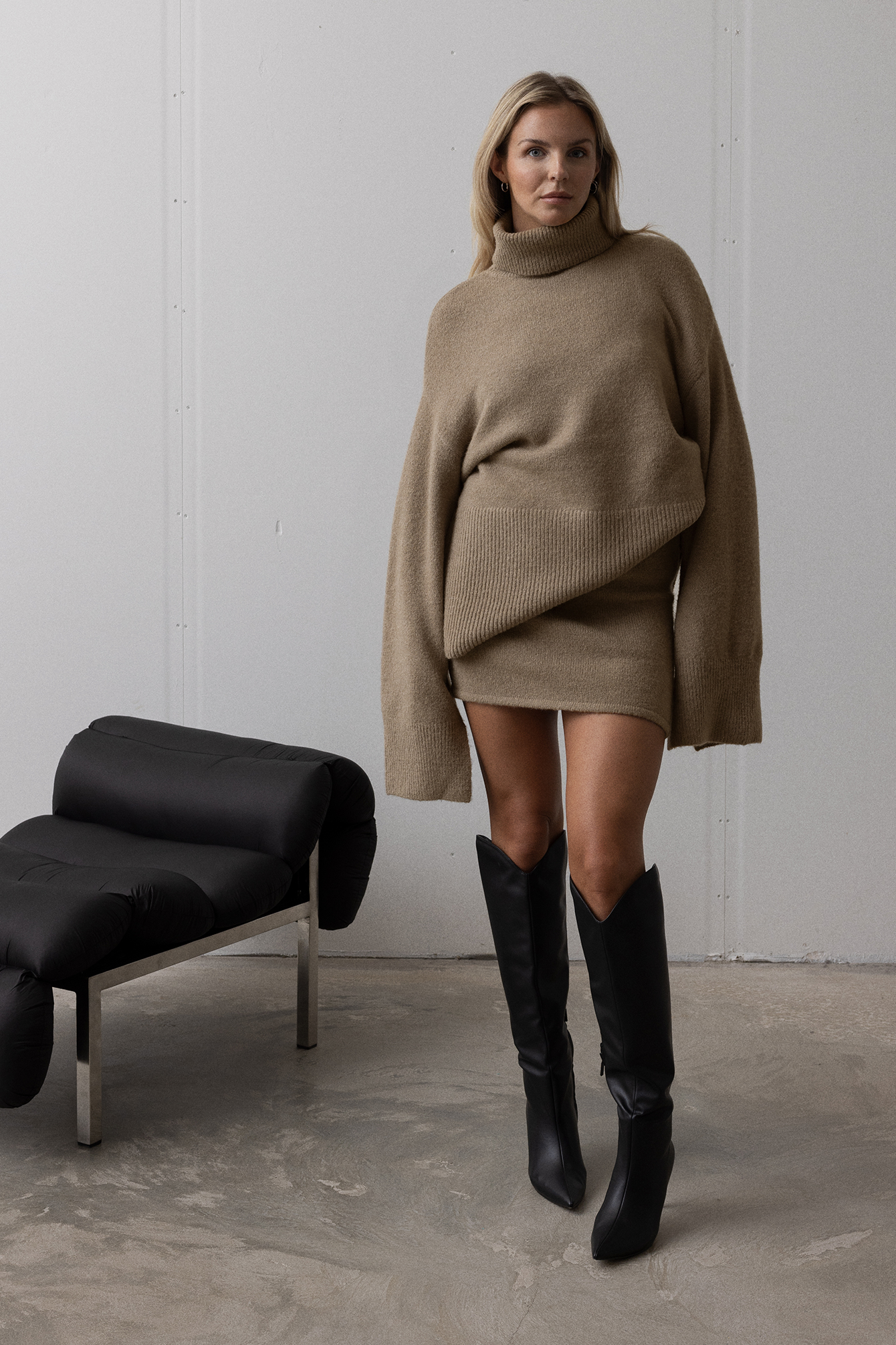 Jupe courte en maille de laine mélangée Beige | NA-KD