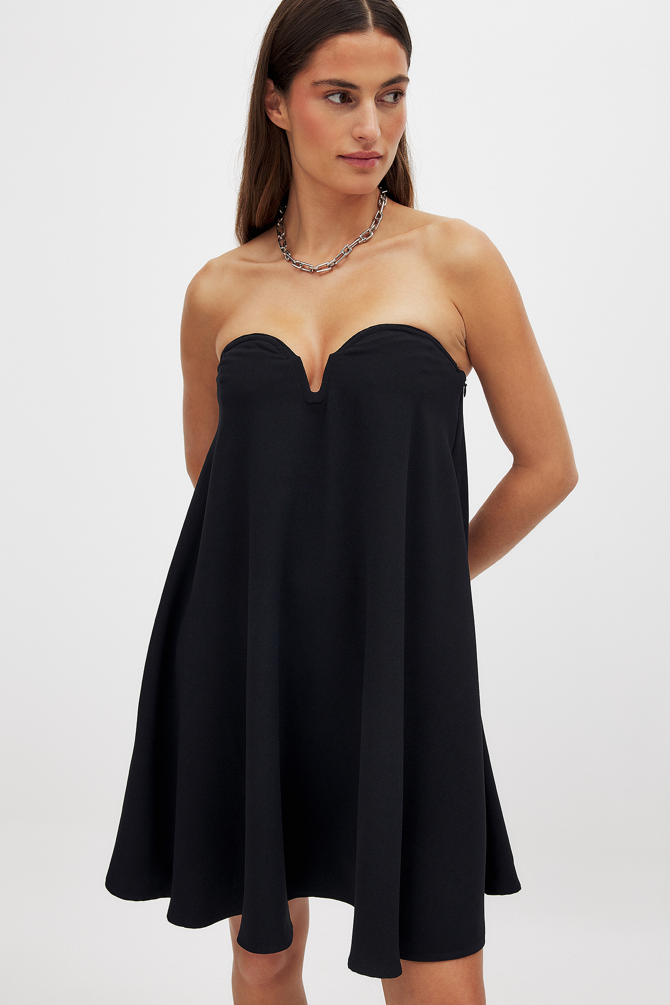 Woven Heart Shaped Mini Dress Black | NA-KD