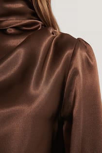 Satinbluse Braun | NA-KD