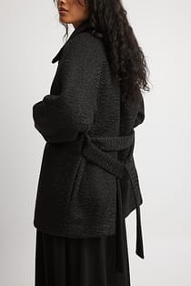Belted Structured Jacket Black | NA-KD