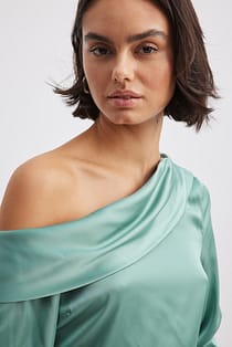 Draped One Shoulder Top Green | NA-KD