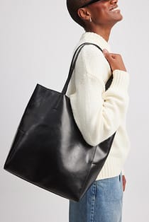 Glossy Leather Tote Bag Black | NA-KD