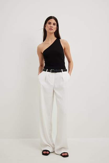 Clean Cut Bodysuit Black | NA-KD