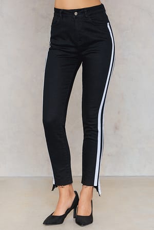 Double Stripe Side Panel Jeans Black | NA-KD