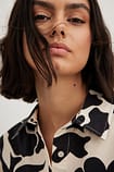 Short Sleeve Printed Cotton Shirt Flower | NA-KD