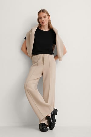 Viscose Basic Tee Black | NA-KD