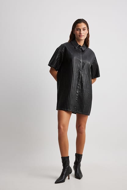Oversized Pleated Pu Trench Coat Black | NA-KD