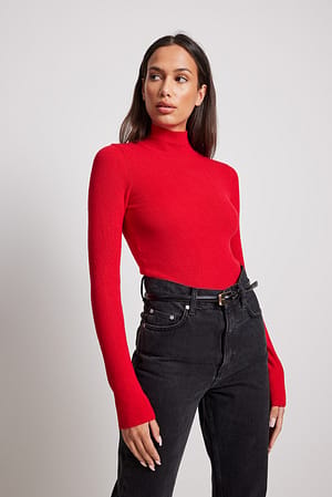 Ribbed High Neck Knitted Sweater Red | NA-KD