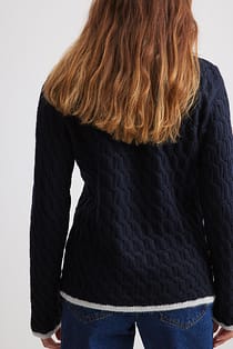 Round Neck Knitted Sweater Blue | NA-KD