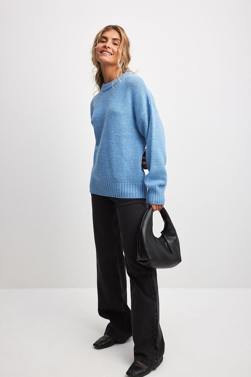 Round Neck Knitted Sweater Blue | NA-KD