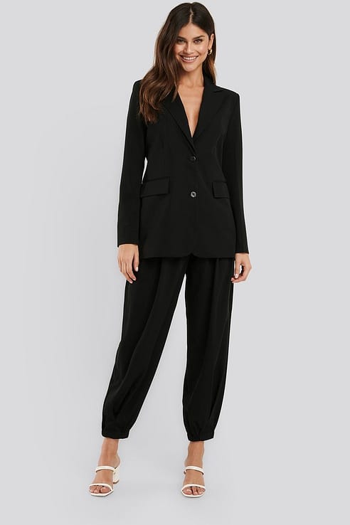 Cocoon Elastic Suit Pants Schwarz | na-kd.com