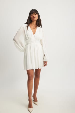 Structure Flowy Mini Dress White | NA-KD