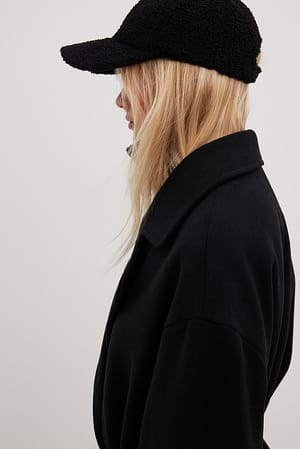 Teddy Cap Black | NA-KD