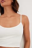 Thin Strap Cropped Basic Singlet Offwhite | NA-KD