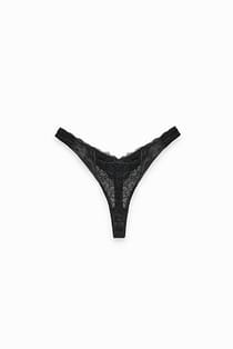 V-Shape Lace Brazilian Black | NA-KD